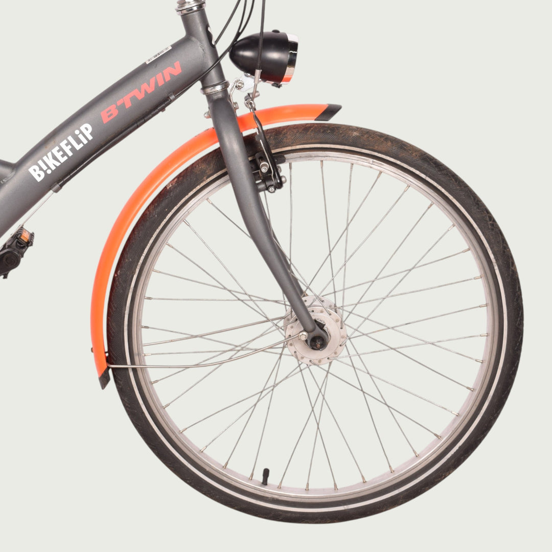 B-TWIN 24 inch fiets - Voor 9 of 10 jaar - Grijs - BikeFlip