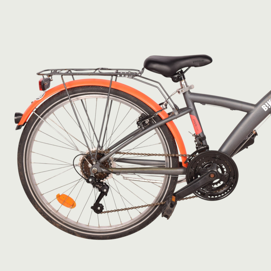 B-TWIN 24 inch fiets - Voor 9 of 10 jaar - Grijs - BikeFlip