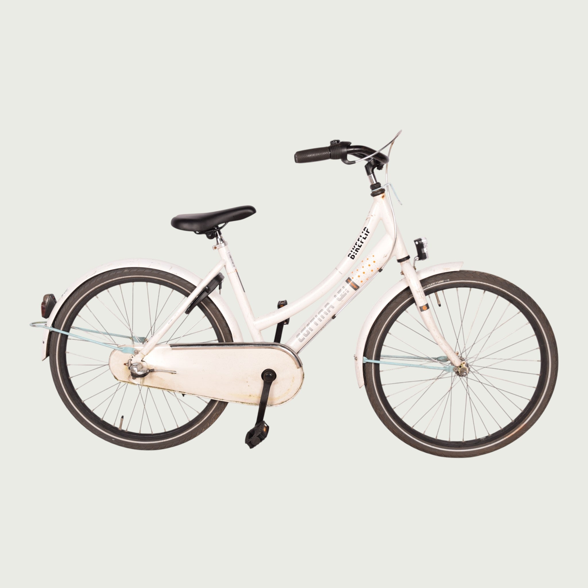 Cortina 24 inch fiets - Voor 9 of 10 jaar - Wit - BikeFlip